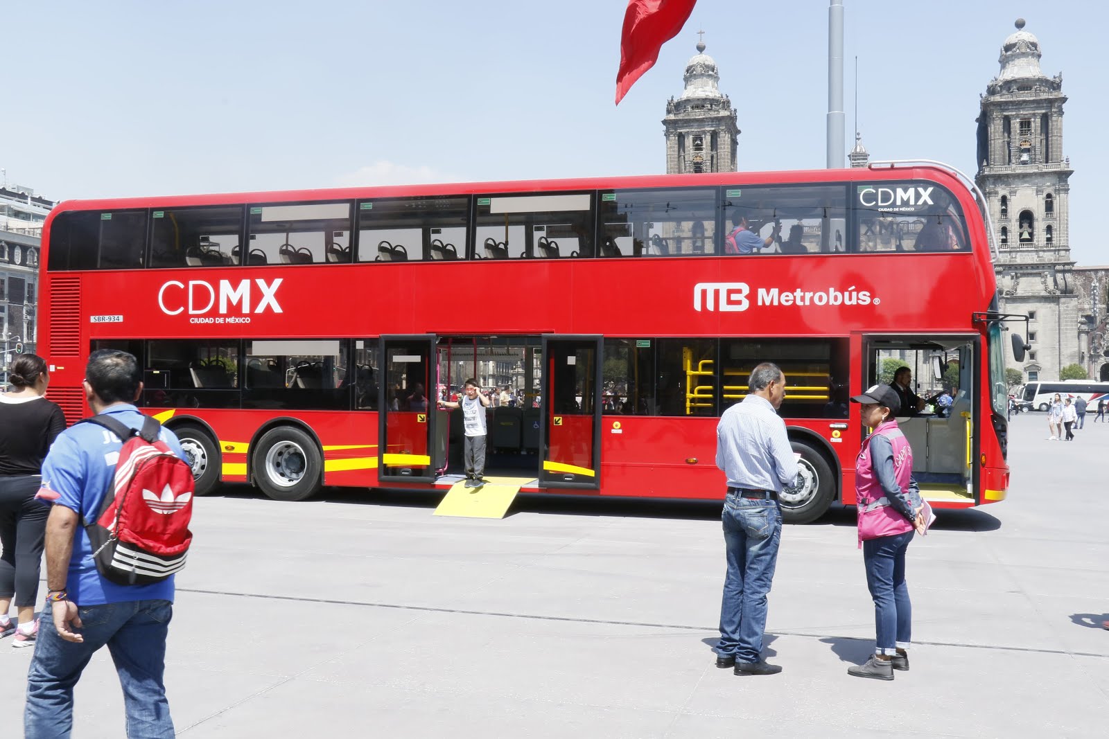 ENTRA YA EL SERVICIO DEL NUEVO METROBÚS EN LA CIUDAD DE MÉXICO - Al Minuto