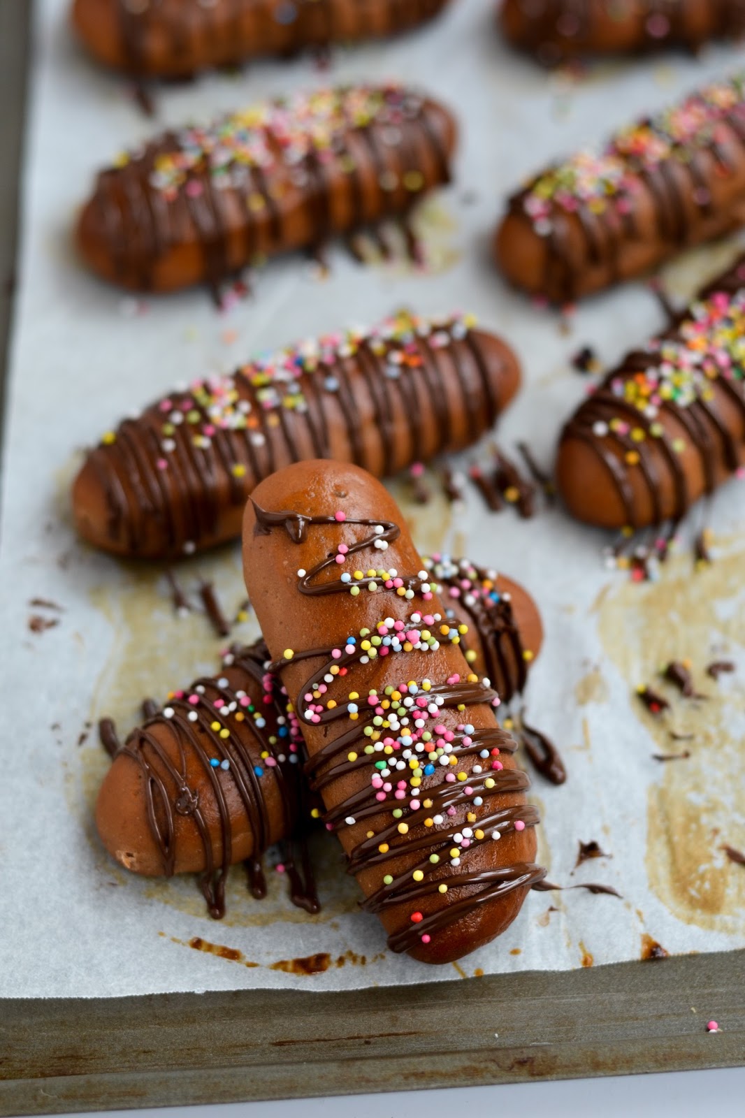 Going Soft?/-/ Chocolate Fudge Finger buns | The moonblush Baker