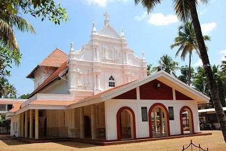 Places to visit in Kerala: Angamaly, Kerala, India - www.vishvabhraman.com