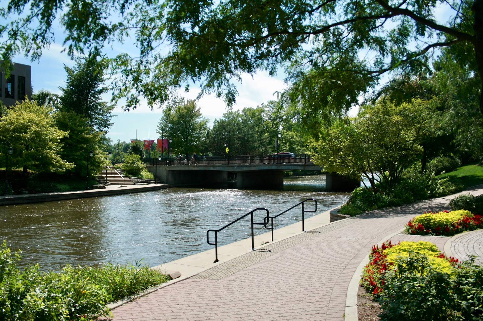 Amy's Creative Pursuits: Naperville Illinois: The Perfect Mix Of City ...