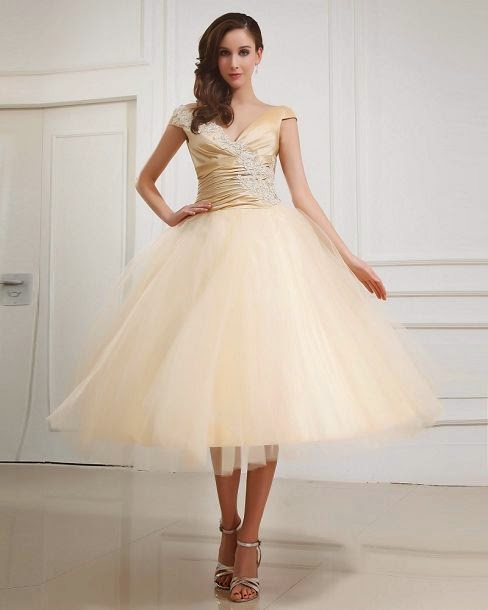Perfect91 blog: What wedding dress to wear for the petite bride?