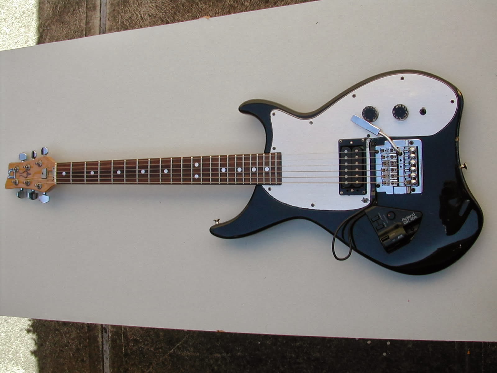 Daion Guitars Down Under: Daion Savage with GK-2A Pickup and Kahler Trem