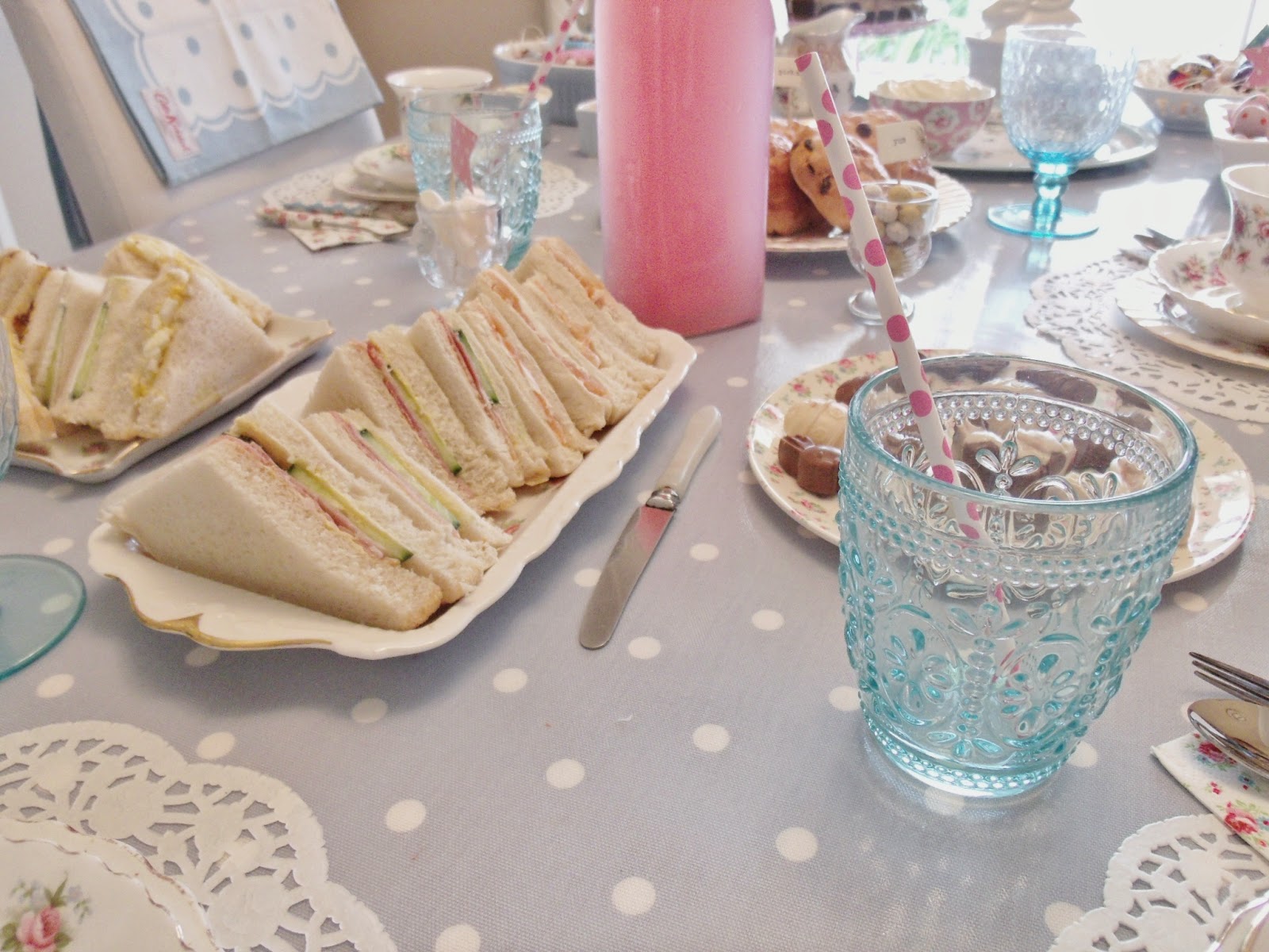 Vintage Easter Tea Party - Victoria's Vintage Blog