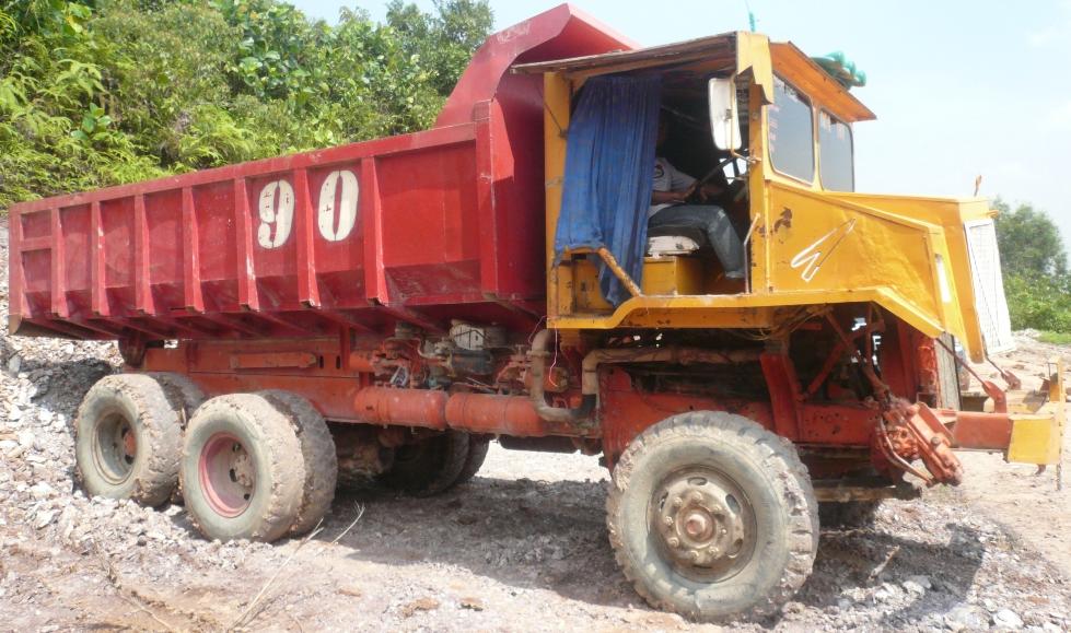 Sheng Weng Heavy Equipment & Parts Trading.: Used Lorry Hantu For Sale.