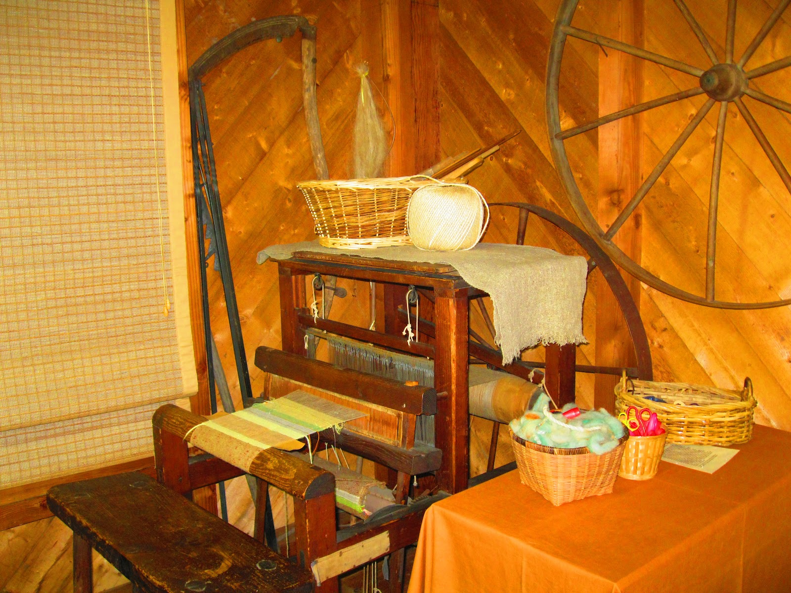 West in New England: VISITING THE HARLOW OLD FORT HOUSE