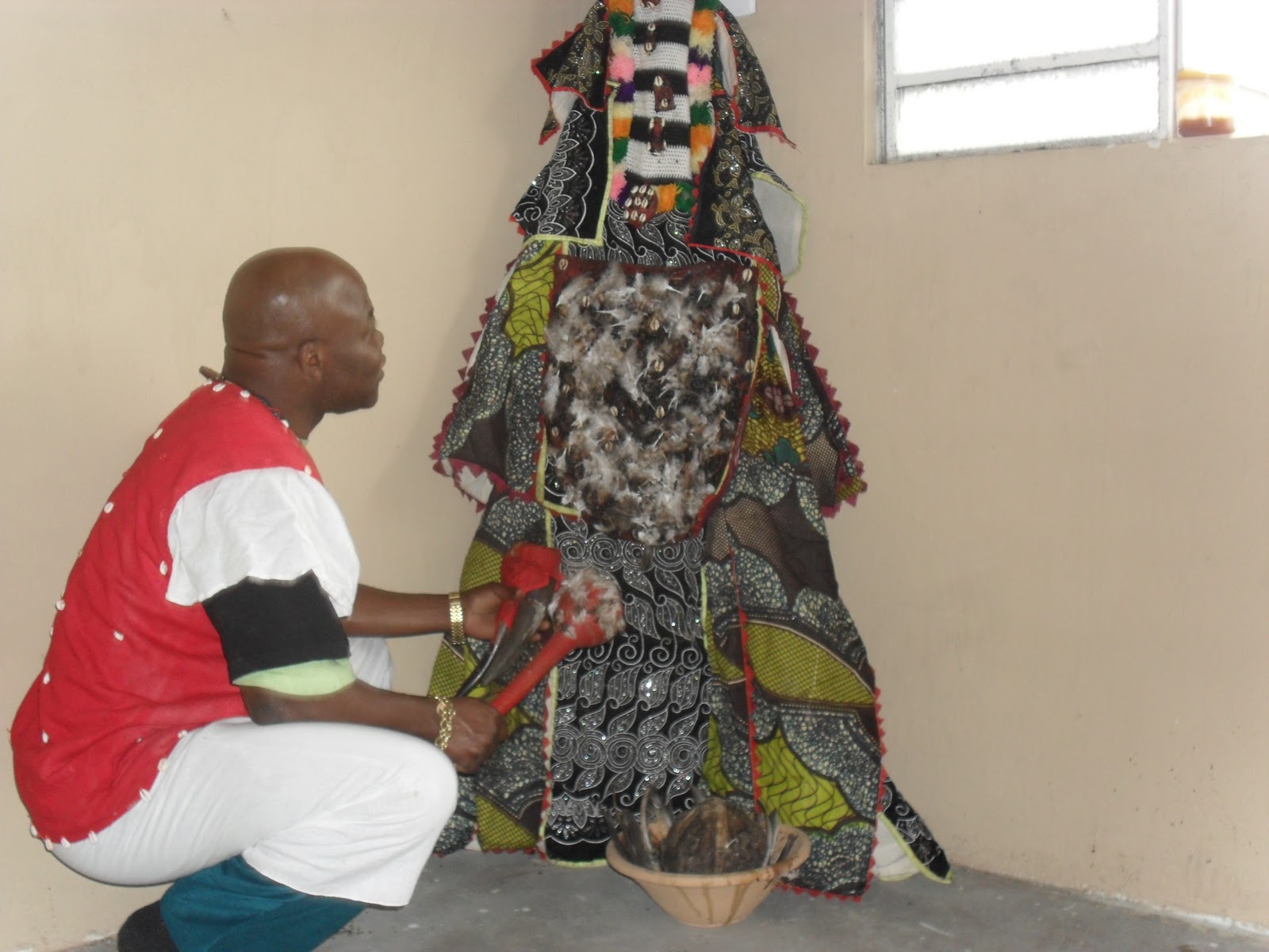 ILÉ ÀSE APESI OLÓJÈ: EGÚNGÚN, a força dos ancestrais masculinos