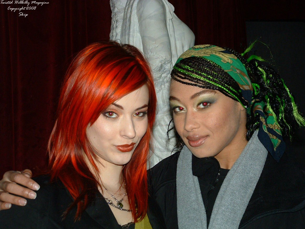 Straight Line Stitch wallpaper ~ ALL ABOUT MUSIC