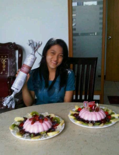 Indahnya Berbagi: Happy Birthday - 祝你生日快乐 (Zhu Ni Sheng Ri Kuai Le)