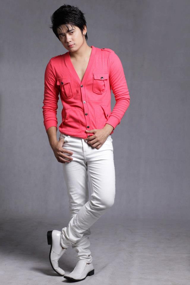 M y a n m a r H u n k s: Zay Ye Htet