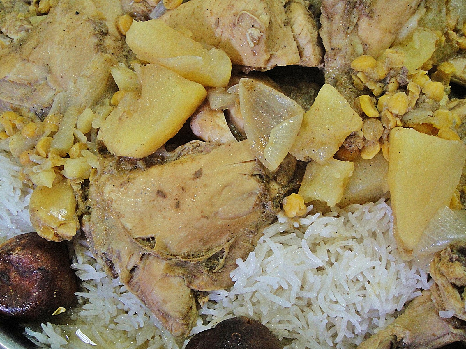 Maryam's Culinary Wonders: 909. Iraqi Chicken Tashreeb V.2