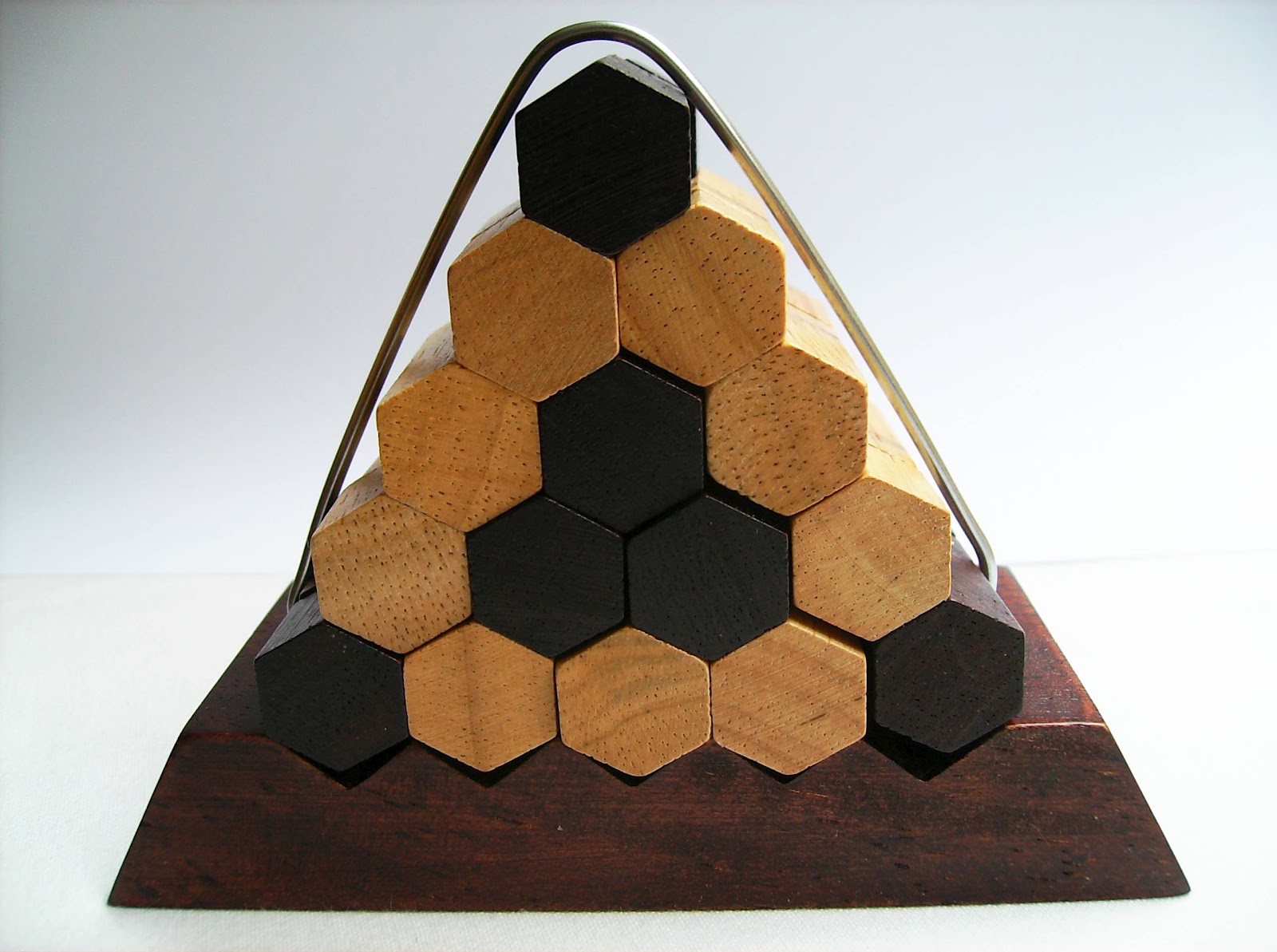 Gabriel Fernandes' Puzzle Collection: Beehive