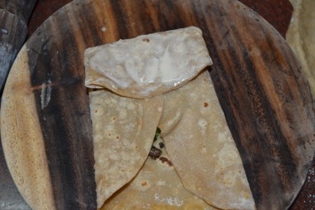 Vaniensamayalarai: Mushroom Roti Parcel / Roti Stuffed With Mushroom Mix