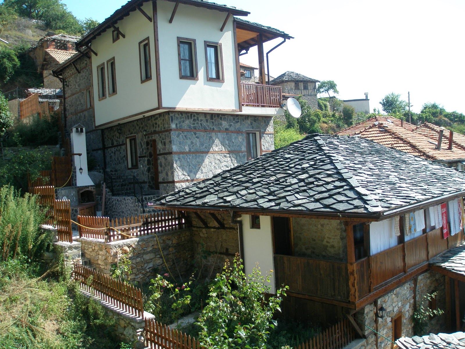 Selo Dolen Bulgaria: October 2012