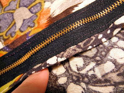 Trumbelina Sews: Exposed Zipper Tutorial