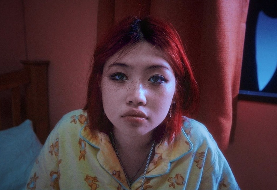 LITTLE INDIE : Watch :: Beabadoobee - If You Want To