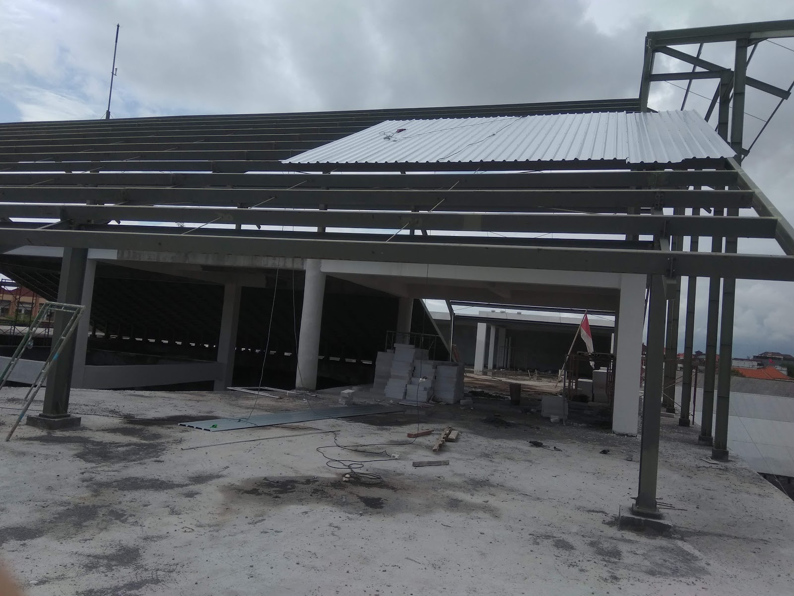 Baja Berat Bali WF, Pasang Atap Galvalume tbl 0,4 Di Bali, Konstruksi ...