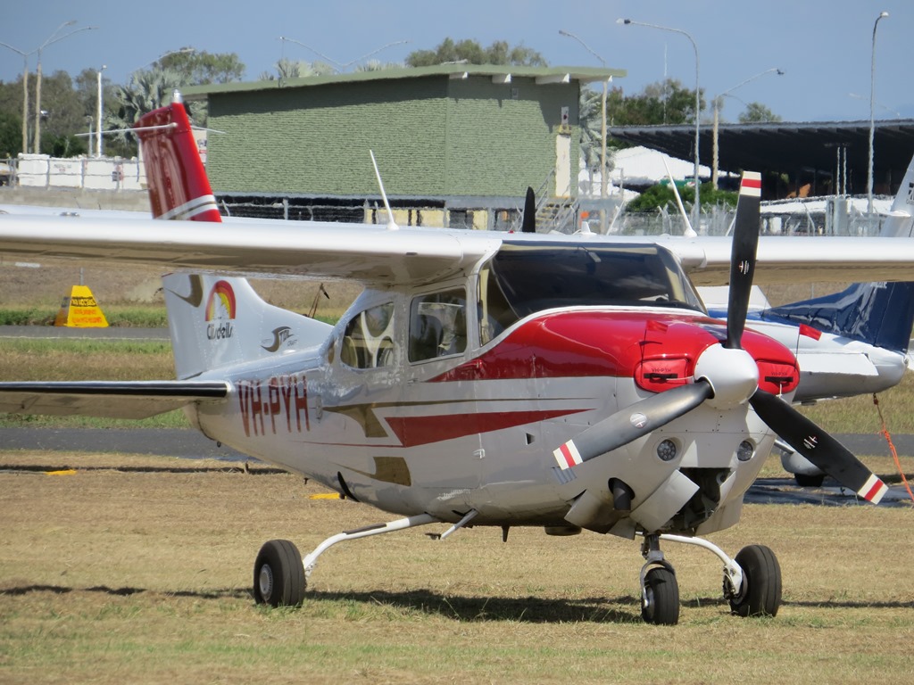 Central Queensland Plane Spotting: Cessna 200 Series Association Autumn ...