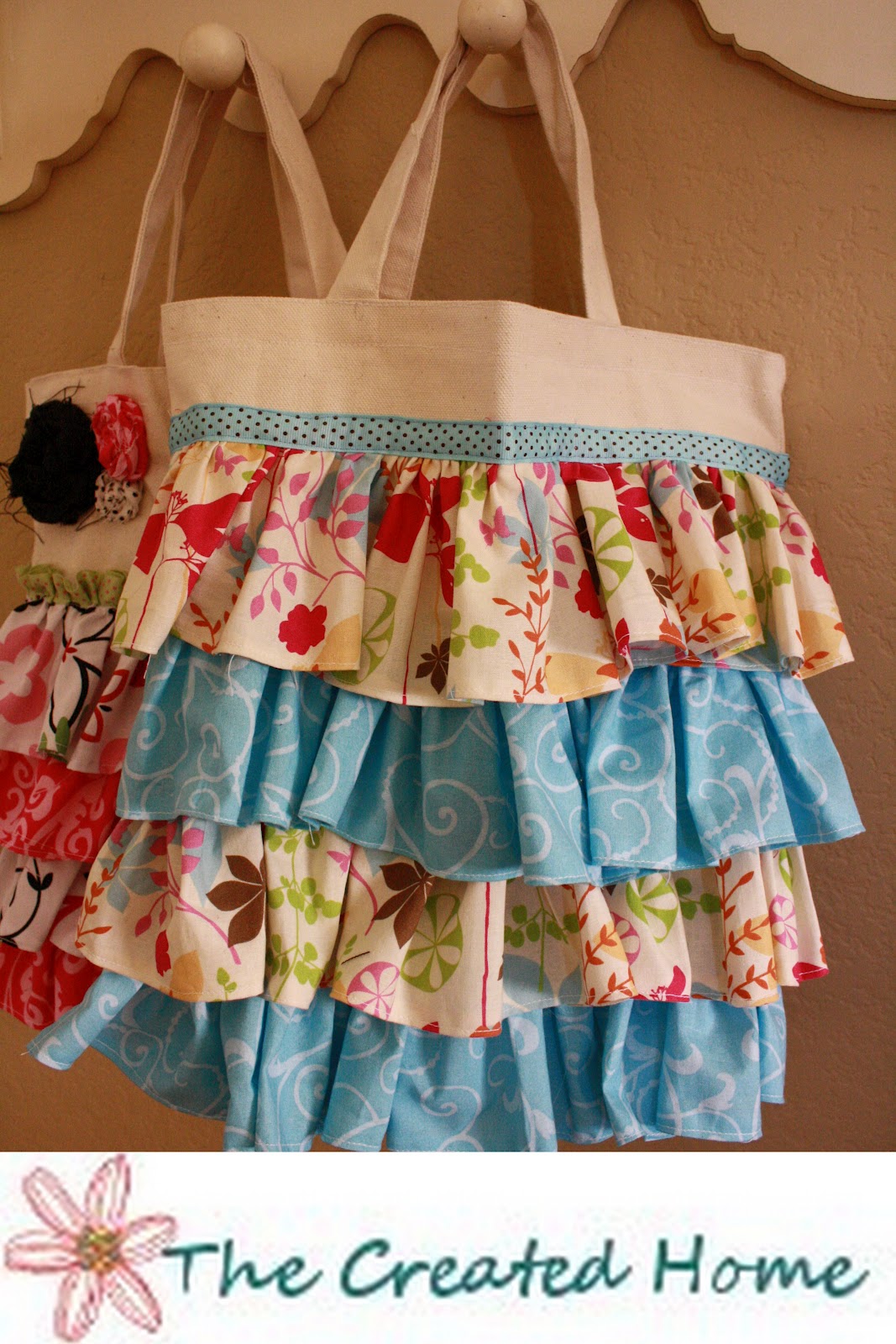 The Created Home: Ruffle Tote Bags