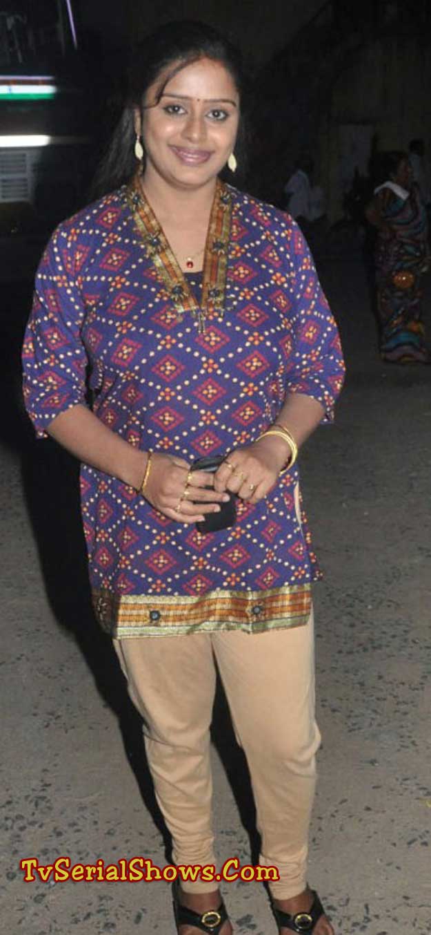 Latha Rao Photos,Tamil Tv Serial Actress Rajkamal Daughter Pics