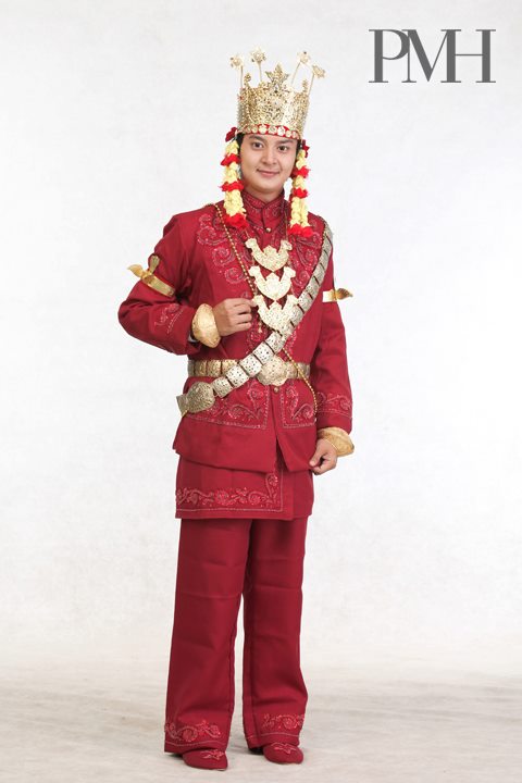 M y a n m a r H u n k s: Kyaw Kyaw Bo, Si Phyo, Phyo Ngwe Soe and Pyay ...