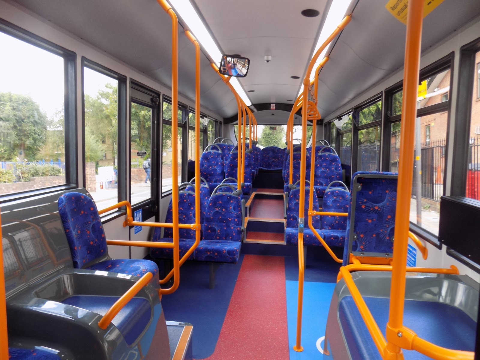 London Connected: Uno Paso Para Uno