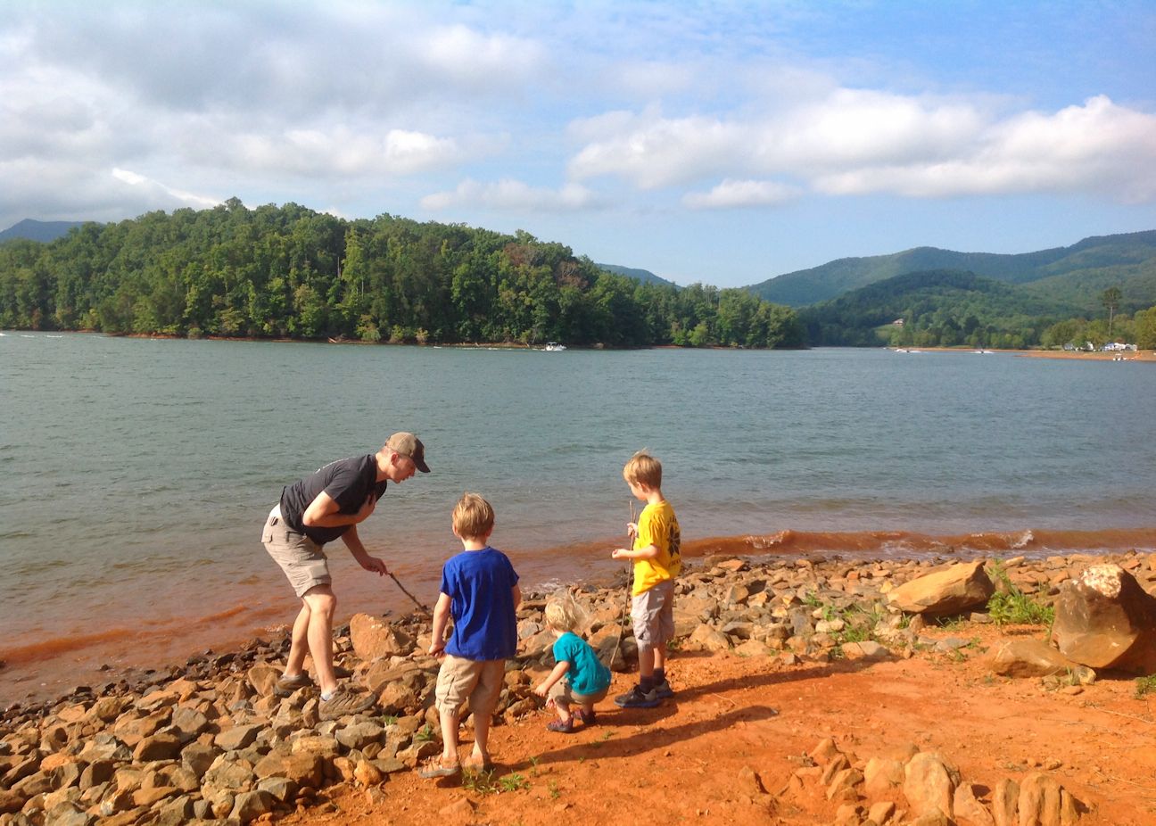 Femme au foyer: Hiawassee and Lake Chatuge, GA