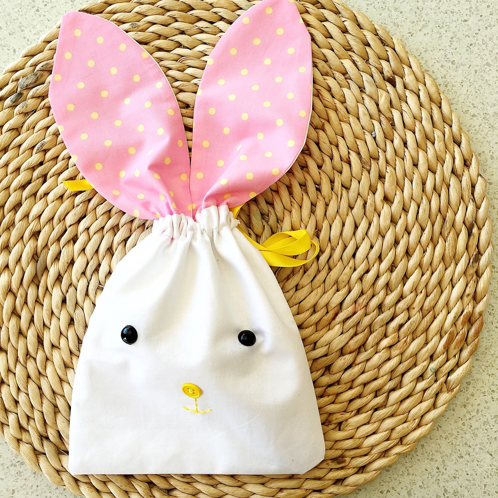 Make It Mamie: Bunny Bags!