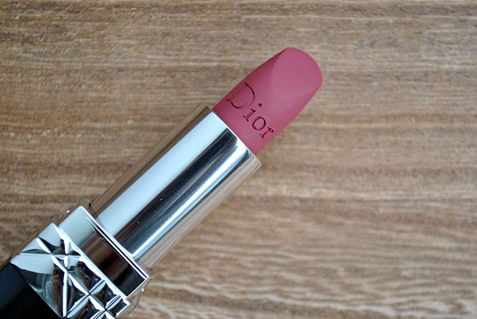 PIĘKNIE JEST ŻYĆ: W MOJEJ KOSMETYCZCE - ROUGE DIOR - 772 CLASSIC MATTE
