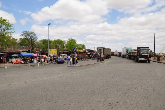 SA Grensposte - SA Ports of Entry: Beit Bridge - the one and only