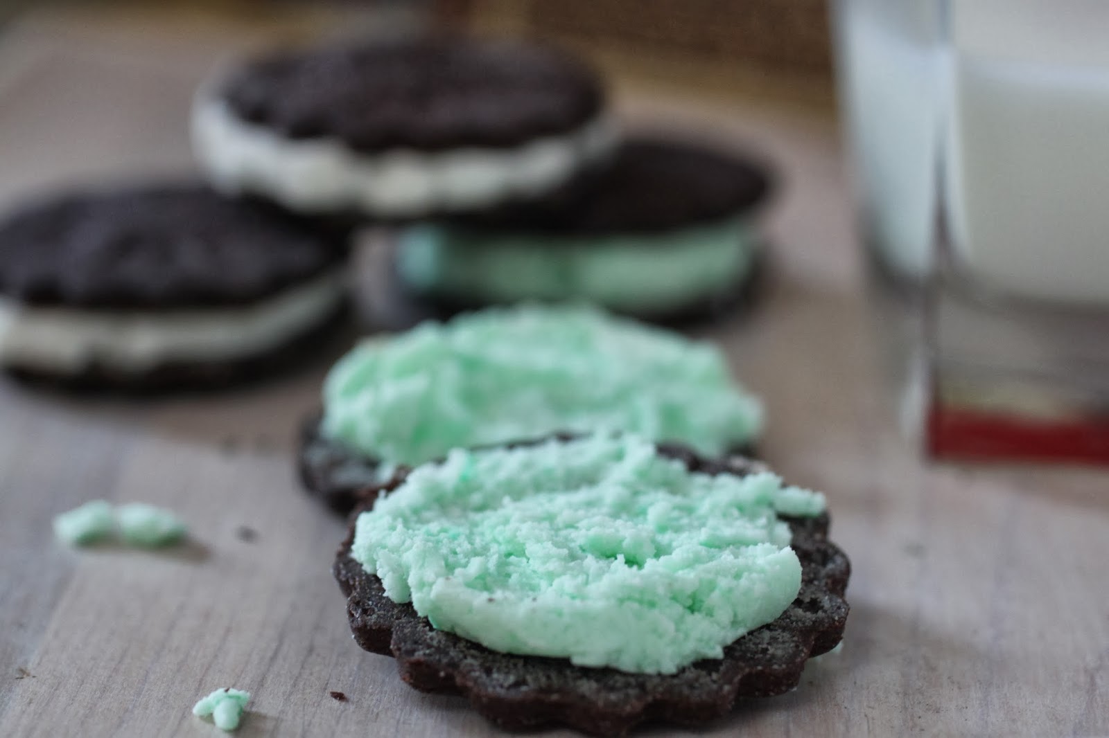 easier than pie: holiday cookie round up: homemade oreos