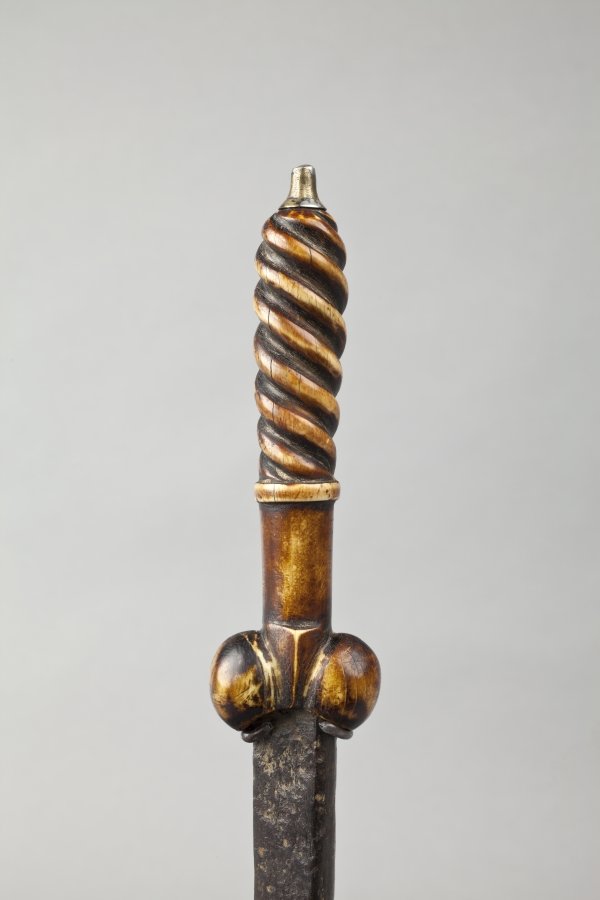 Bollock Dagger Mid C16th Hilt