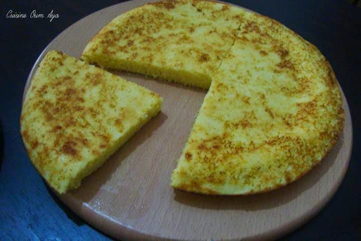 Cuisine Oum Aya: Harcha au lait (galette marocaine à la semoule)