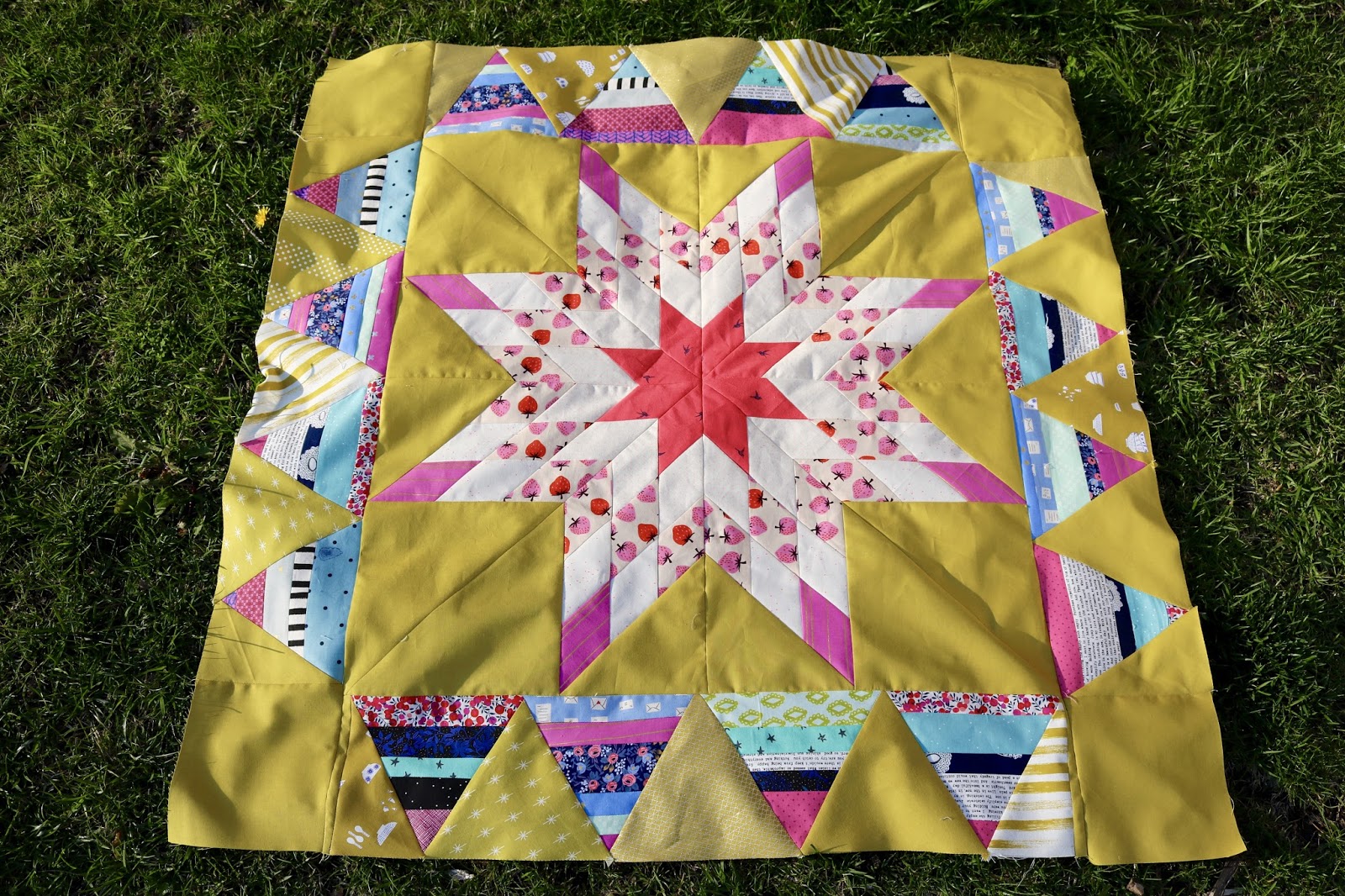 TIA CURTIS QUILTS: Strip Pieced Pyramid Blocks Tutorial