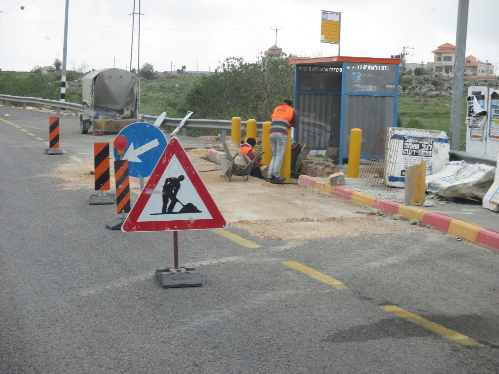 Shiloh Musings: Safety Tremping- Are The New Poles Safer Than Cement ...