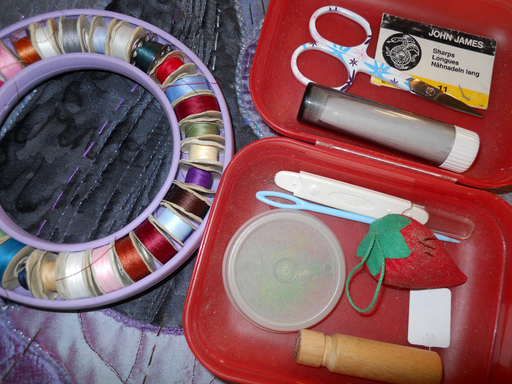 RavenSpeak Quilts: Pulling the Beads Out ...yes,for the Yosemite Quilt!