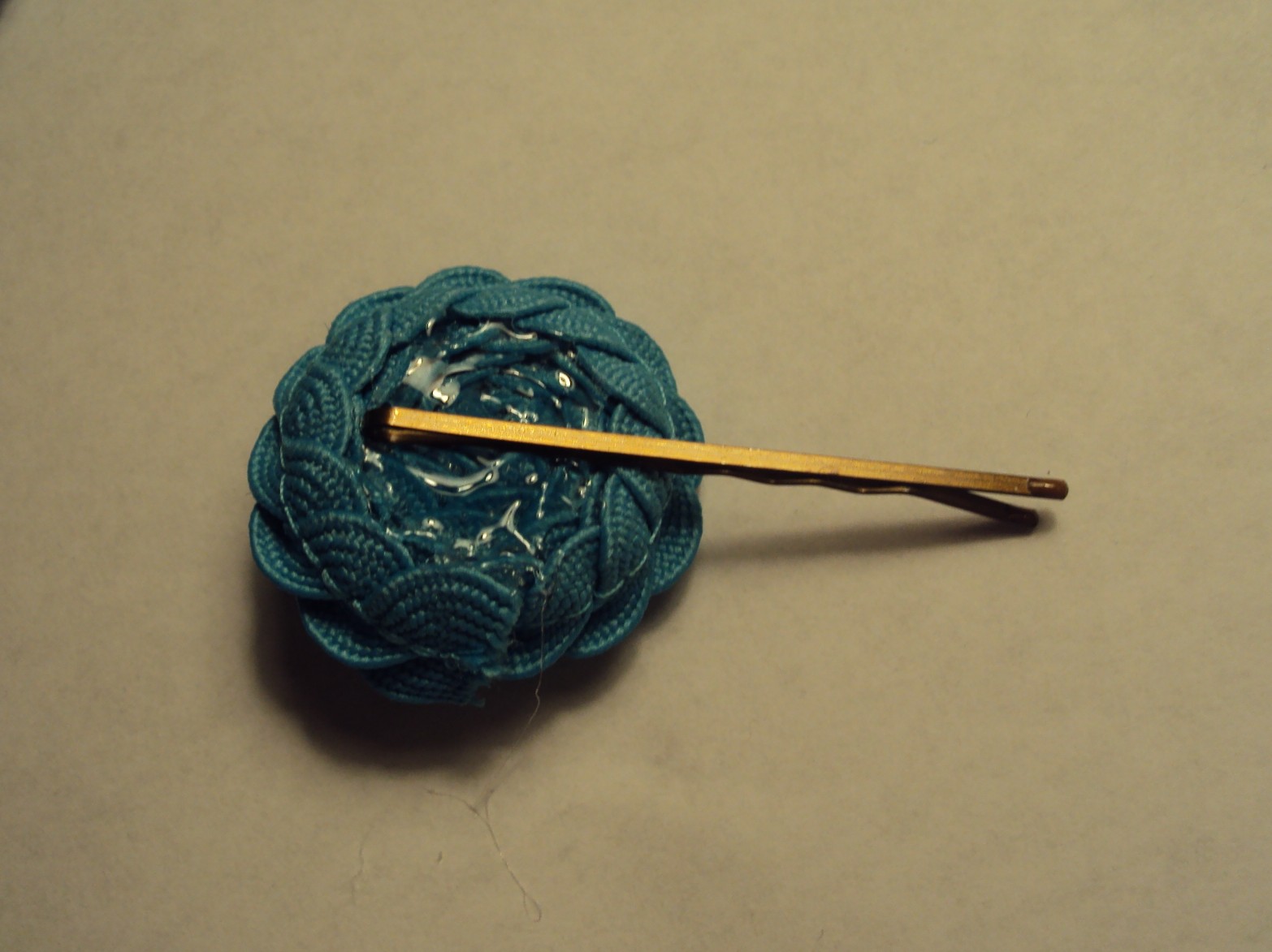 Trust Implicitly: DIY Rick-Rack Roses