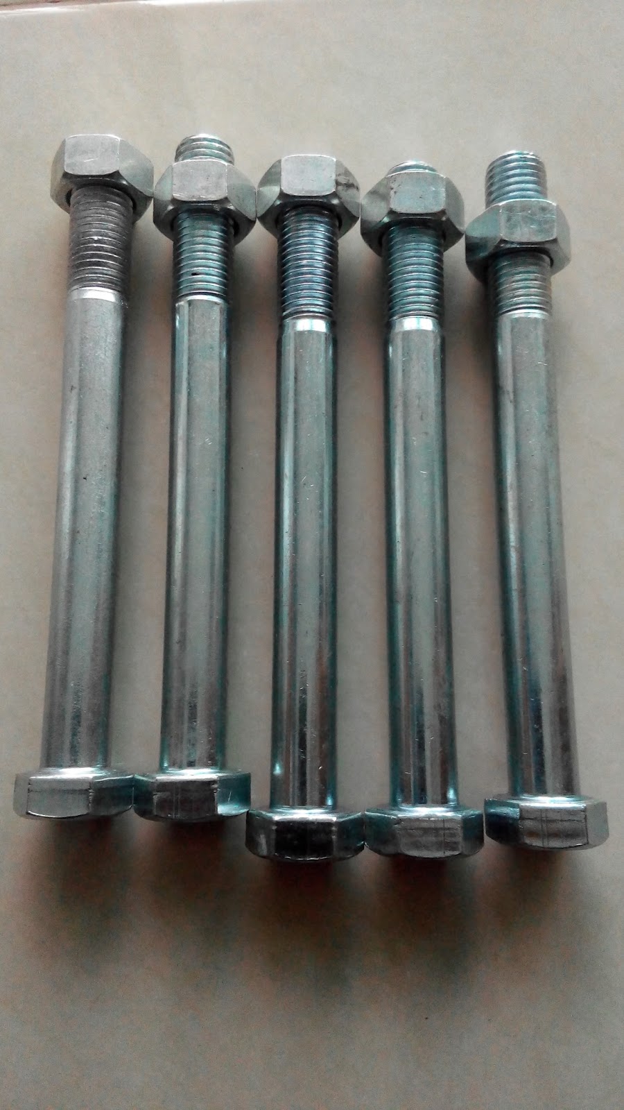 BAUT MUR BAJA GRADE 8.8 Galvanis | Baut Baja dan Stainless