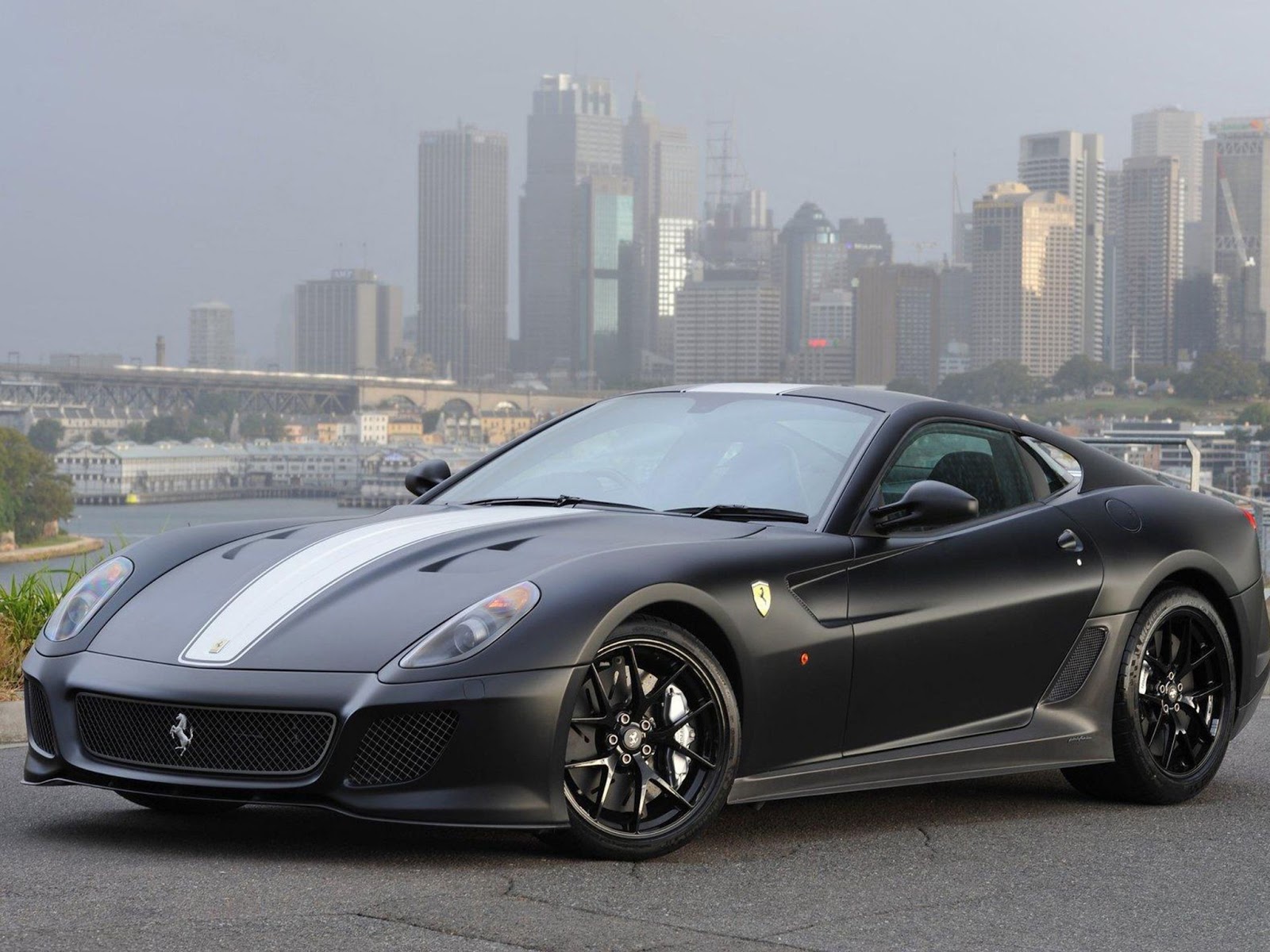 HQ Wallpapers Arena: Stylish Black Ferrari Cars Wallpaper