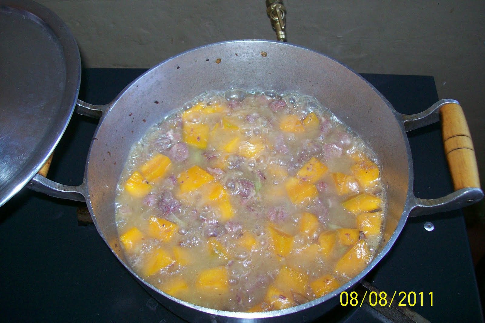 Uma Carioca na Roça: RECEITA: Carne-seca com cabocha.