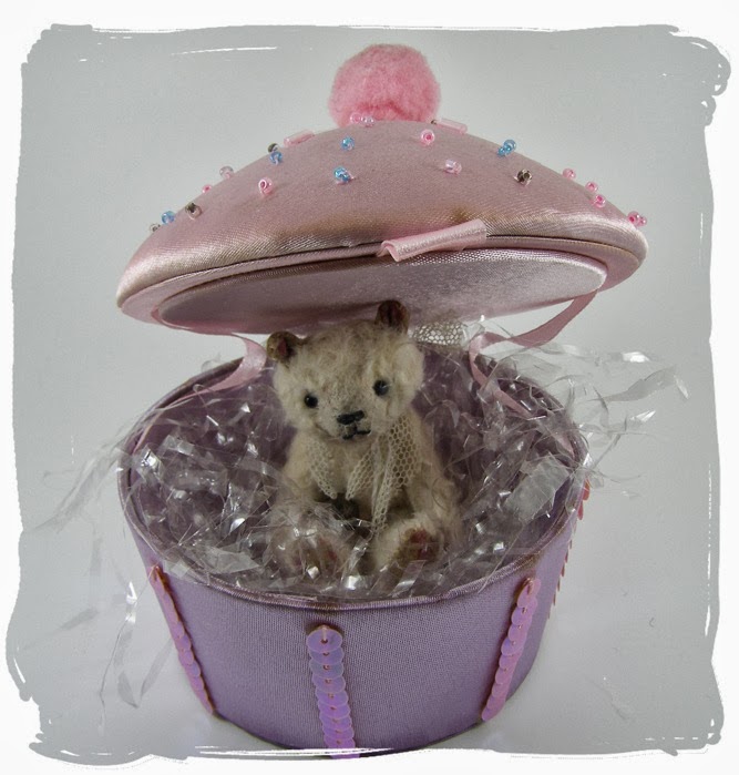 Little Scruffs miniature Bears