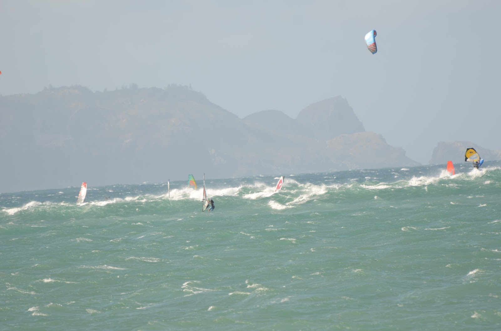 Live to Sail and SUP: LONGEST WAVE RIDE OF THE TRIP