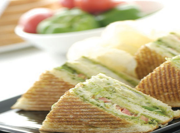 Yoo Food: Vegetable Triple Decker Sandwich
