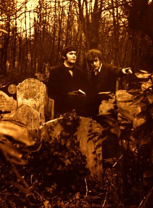 The Vampirologist: Seán Manchester's comment on David Farrant