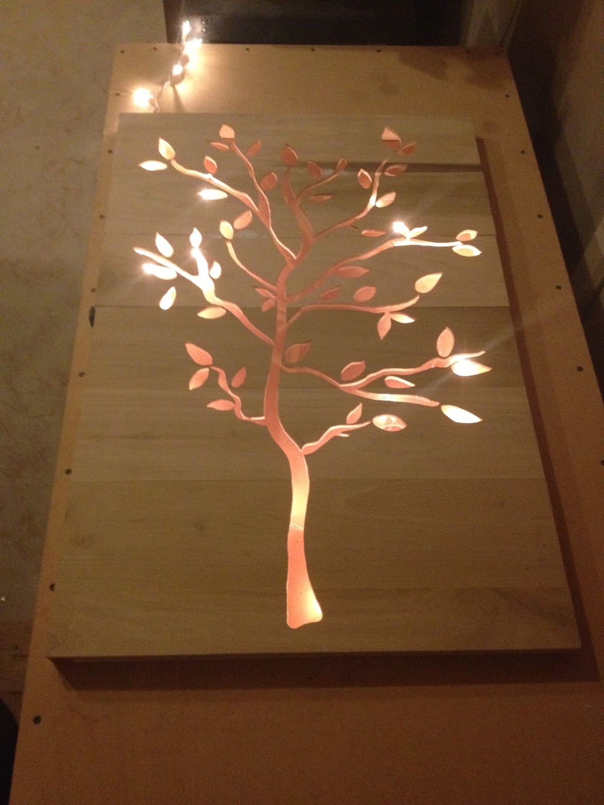 Rustic DIY Projects: How To: LED Wall Tree