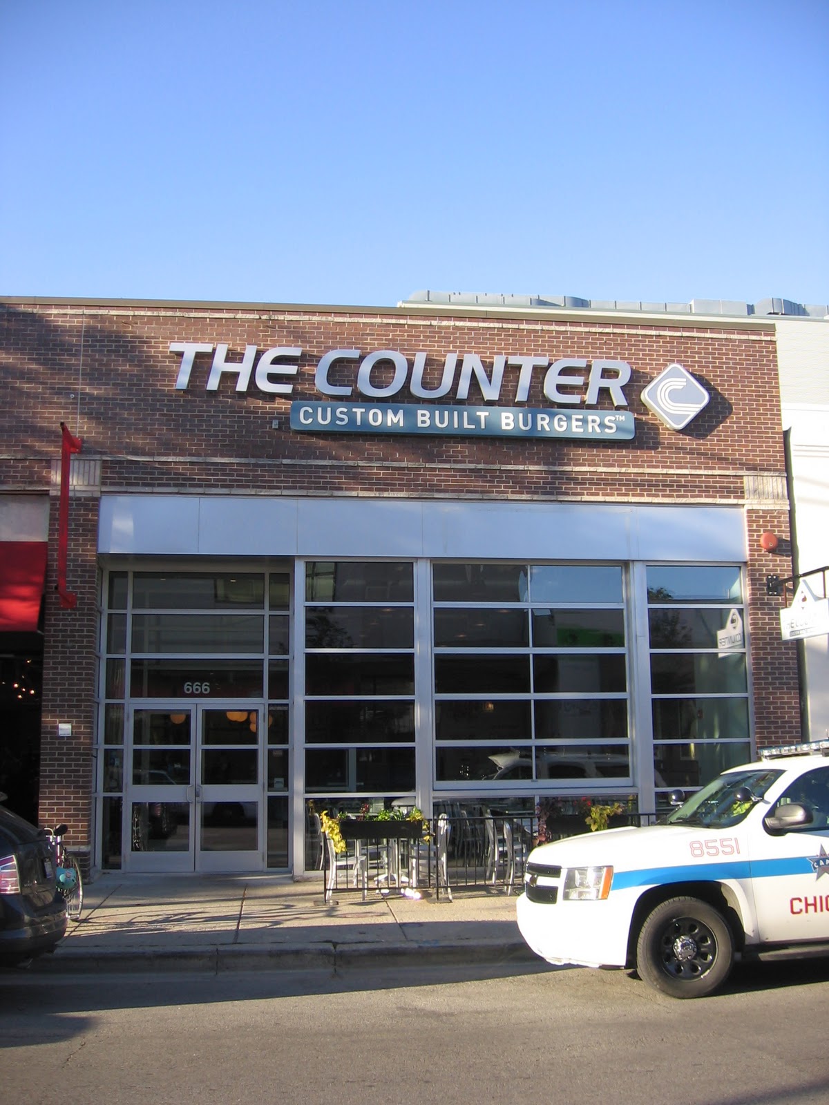 The Chicago Real Estate Local: Bob's best burger ever...at The Counter ...