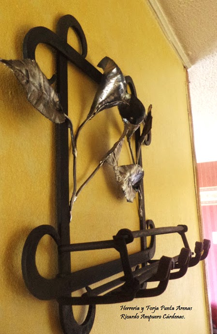 Herreria y Forja Punta Arenas: Percheros