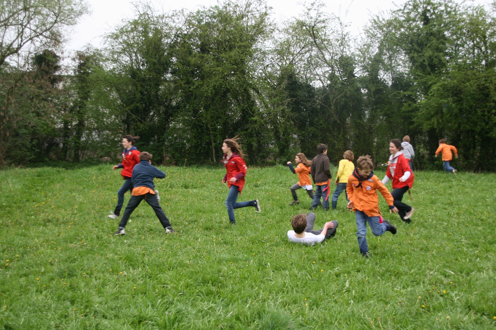 Scouts et Guides de France Lambersart: LE GRAND JEU ORGANISE PAR LES SCOUTS