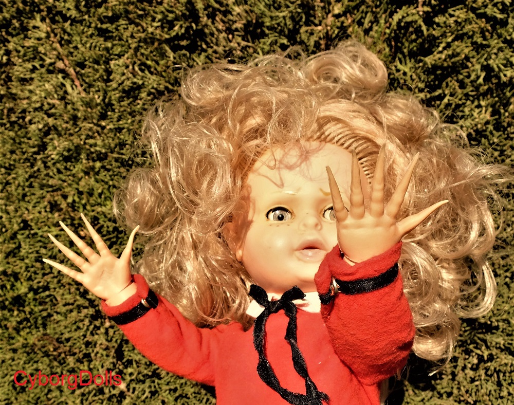 CyborgDolls: Mentirosilla - the Story of the Educational Doll