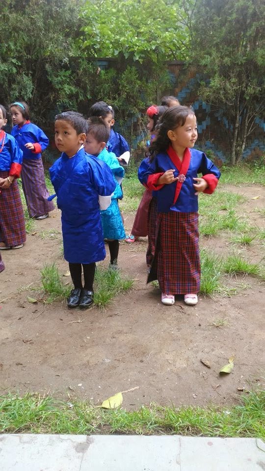 PaSsu Diary : Ninzi's First Stage Performace