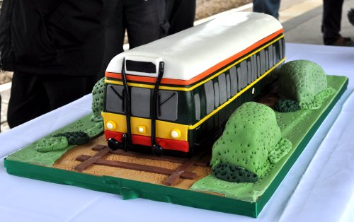 Phil's Workbench: Train cake